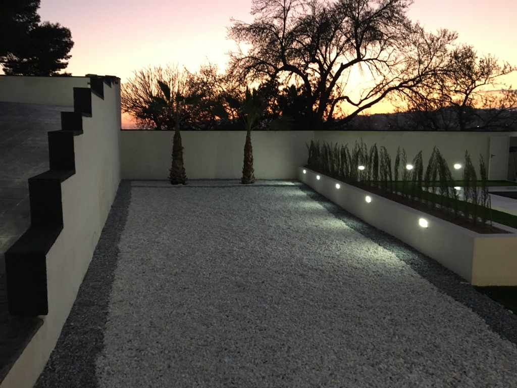 Villa-reformada-estilo-moderno-M100265-61 | Blanca International